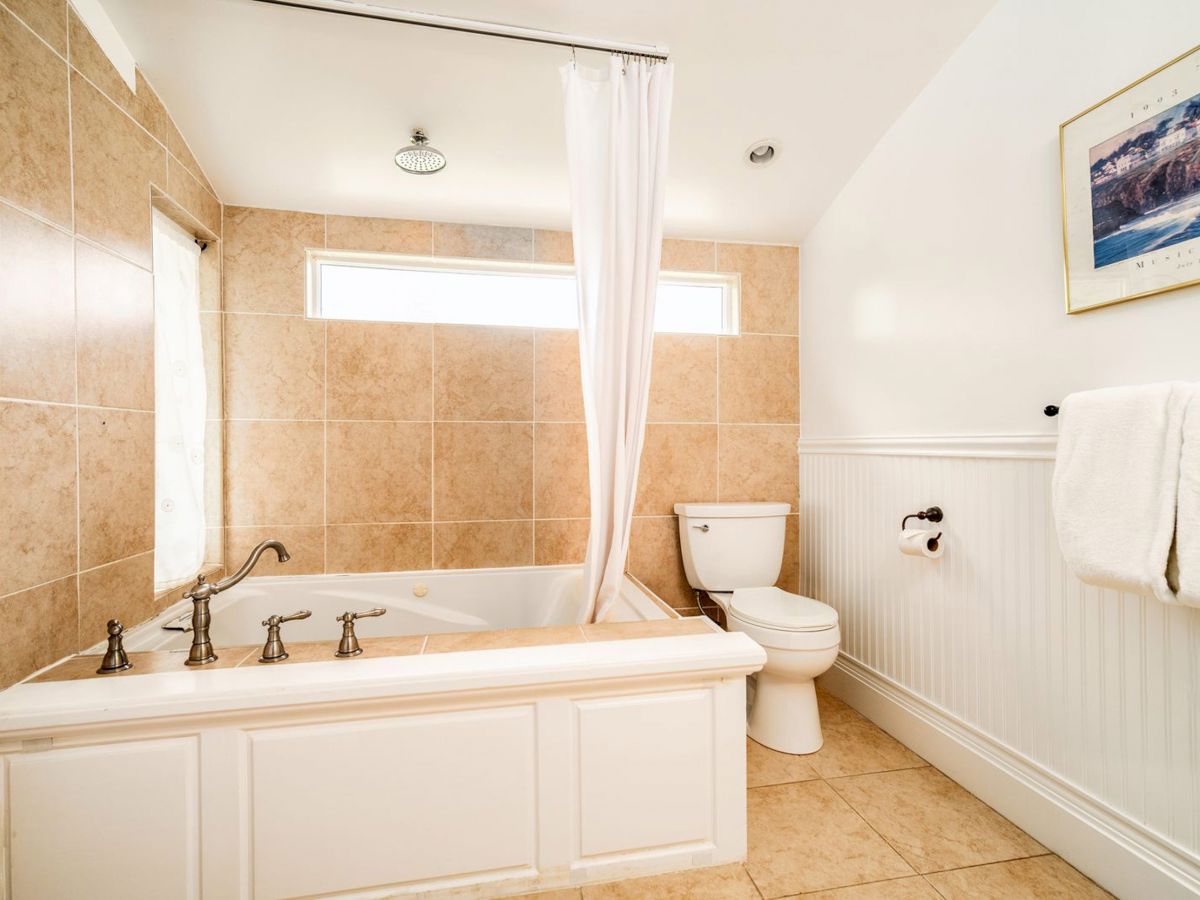 Mendocino Cottages With Ocean View - Agate Cove Inn™