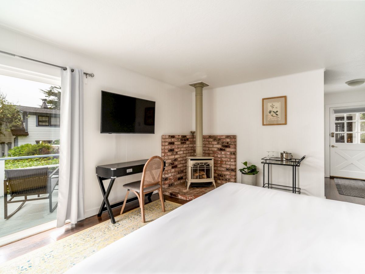 Mendocino Cottages With Ocean View - Agate Cove Inn™