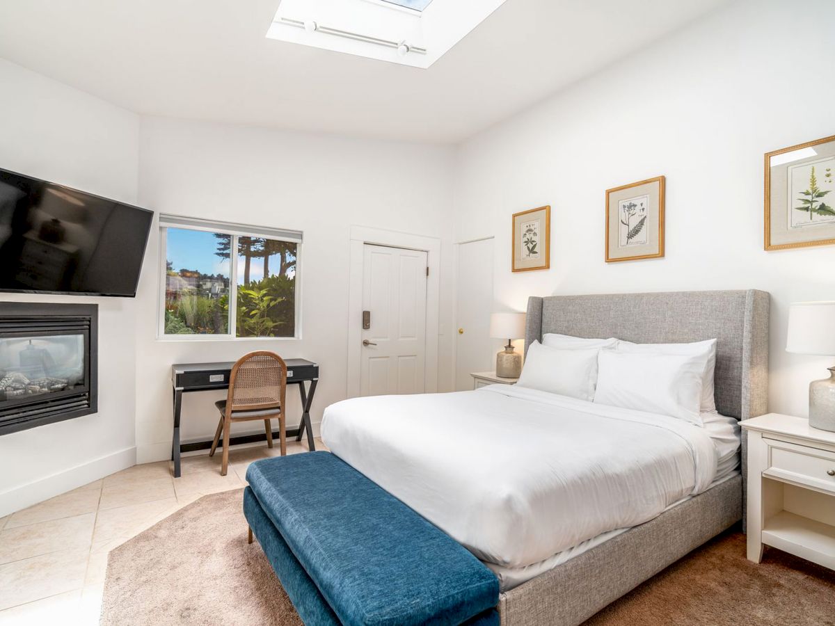 Mendocino Cottages With Ocean View - Agate Cove Inn™